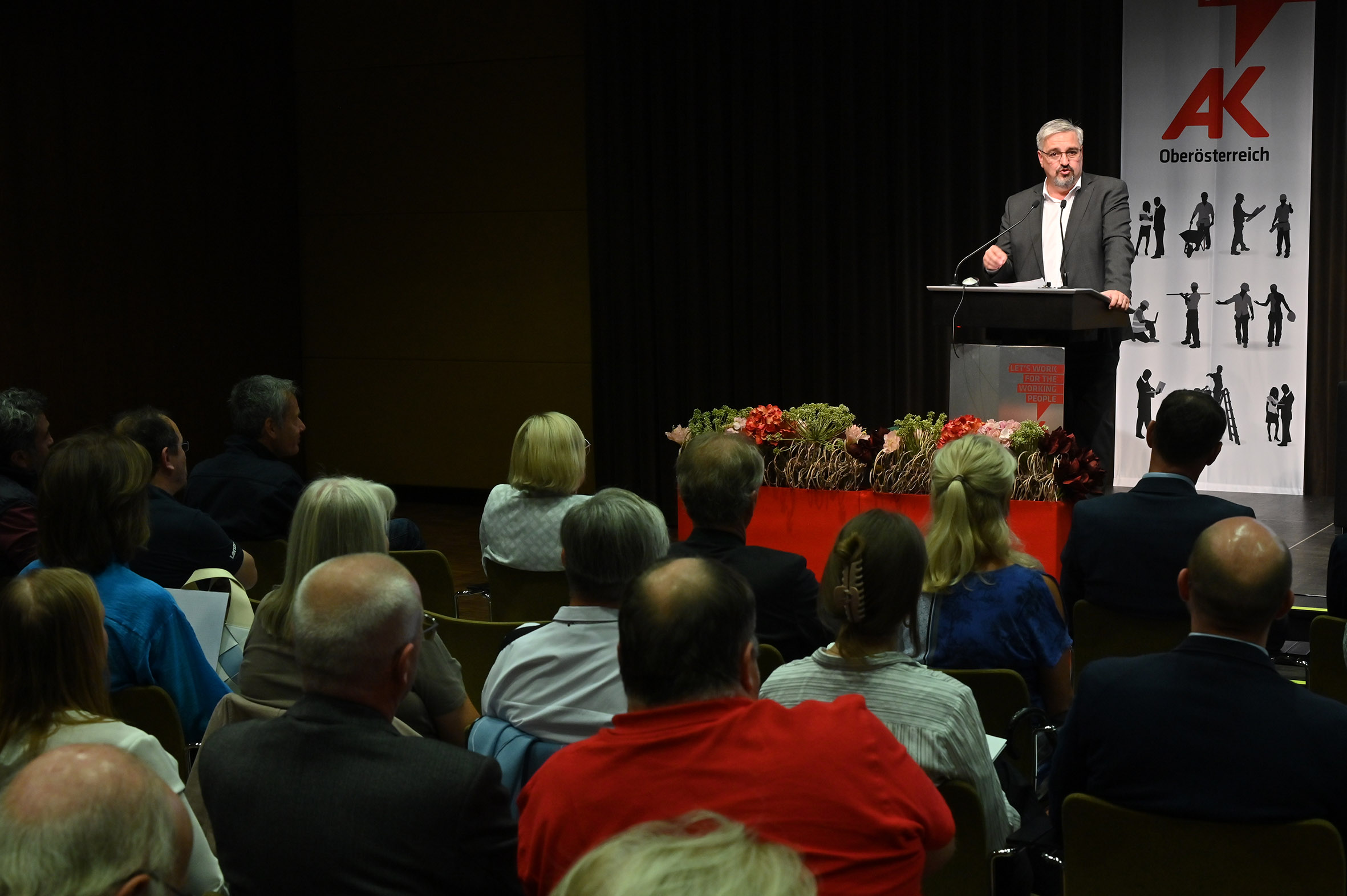 AK fordert: Lehrabschluss kostenlos nachholen! | Arbeiterkammer ...